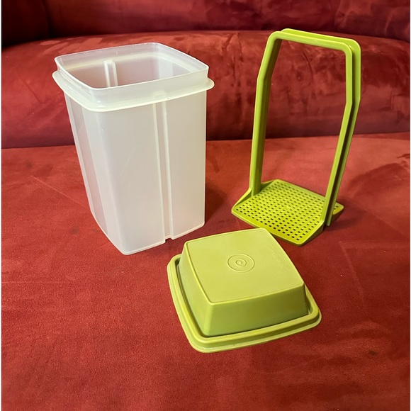 Tupperware | Kitchen | Tupperware Pickadeli Container | Poshmark